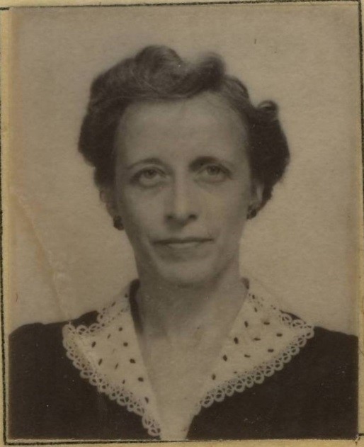 Evangeline Thurber, 1941 – The Text Message