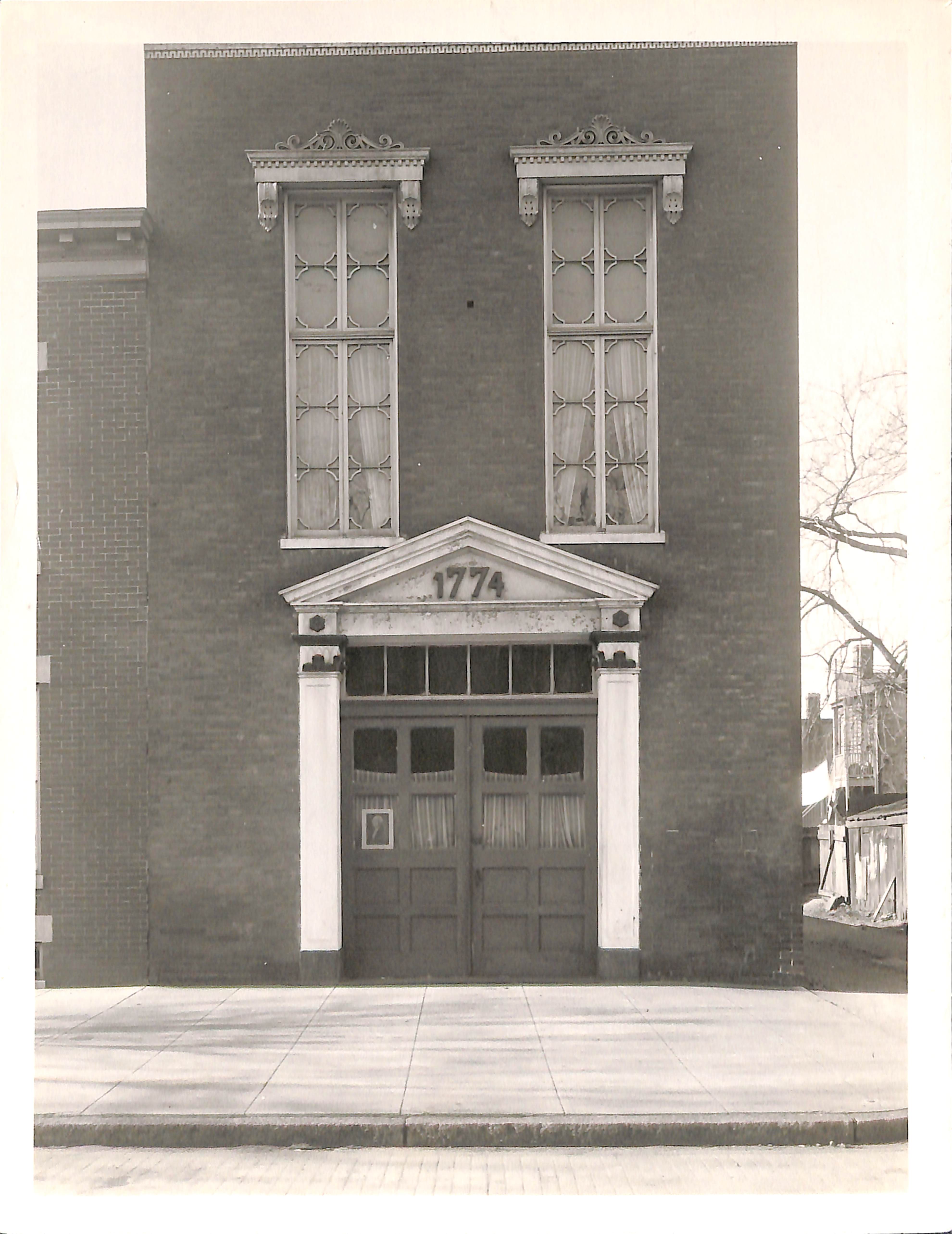 Box_301_30-n-36686-A – The Text Message